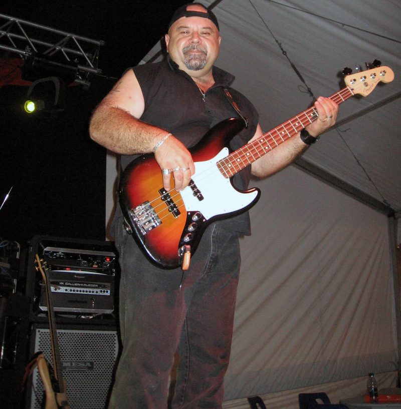 Live gigs – The Tony Zee Show