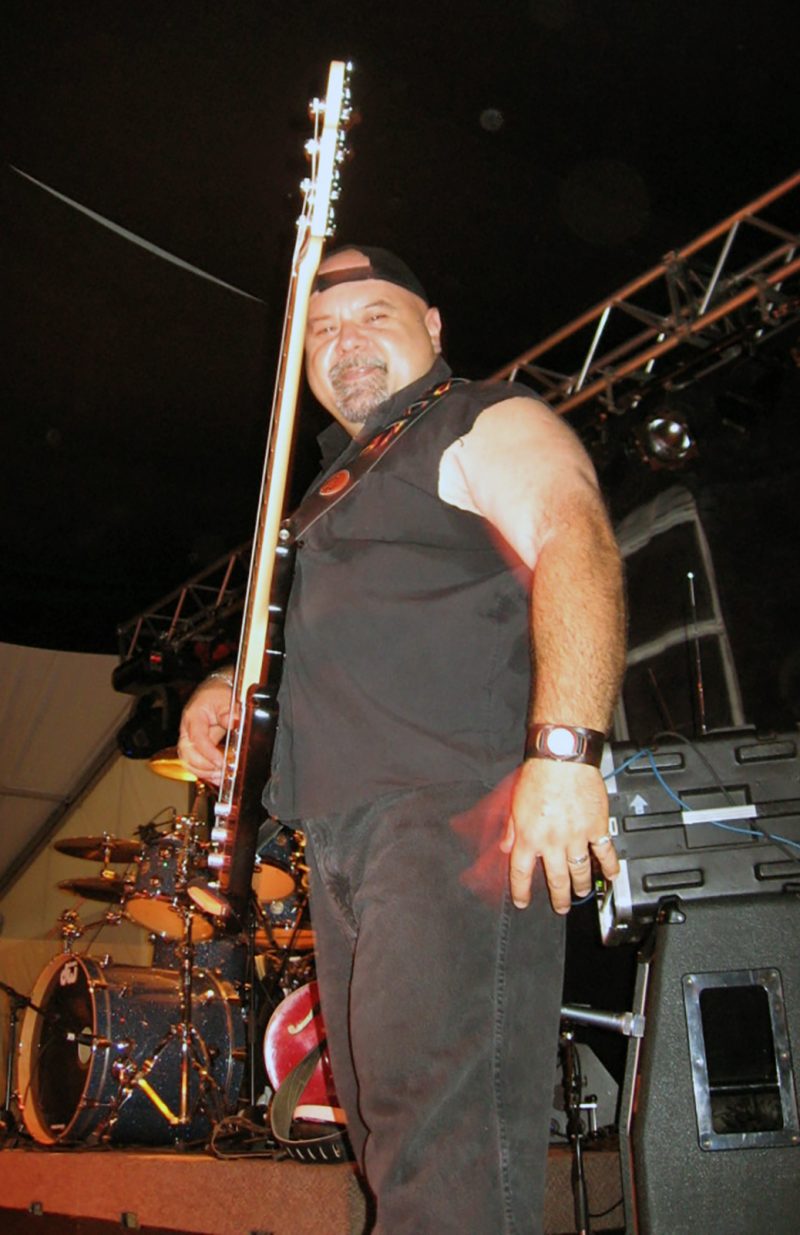 Live gigs – The Tony Zee Show